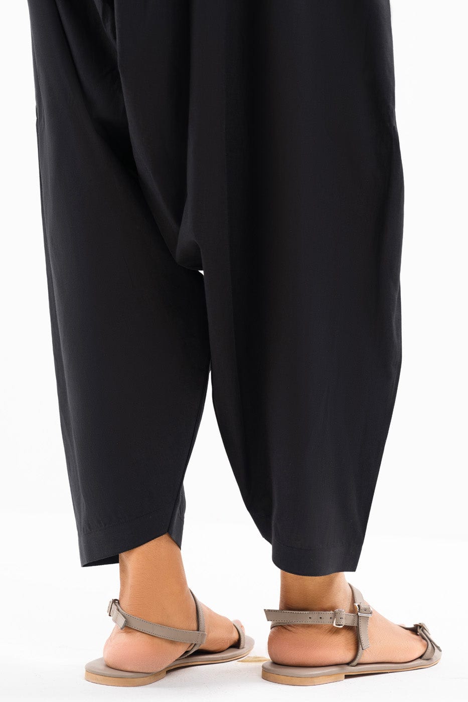 Cambric Shalwar – Alkaram Studio