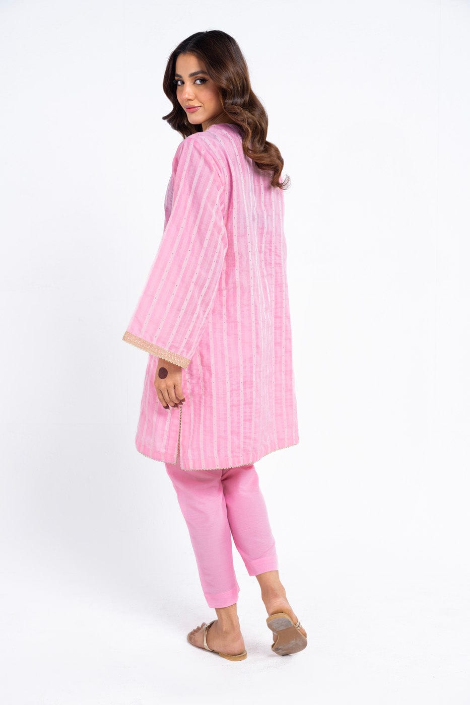 2 Pc Printed Cambric Outfit – Alkaram Studio