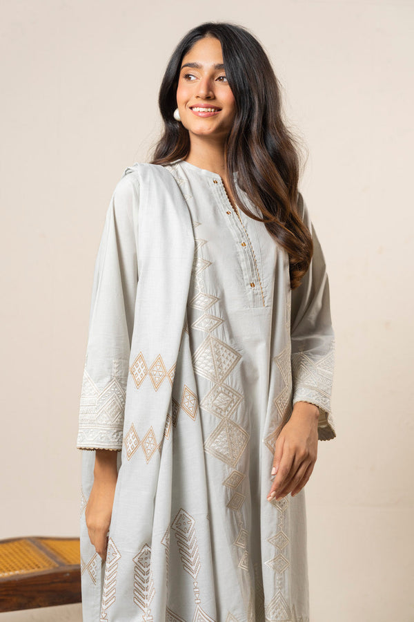 Shop Women’s Clothing Online | Alkaram