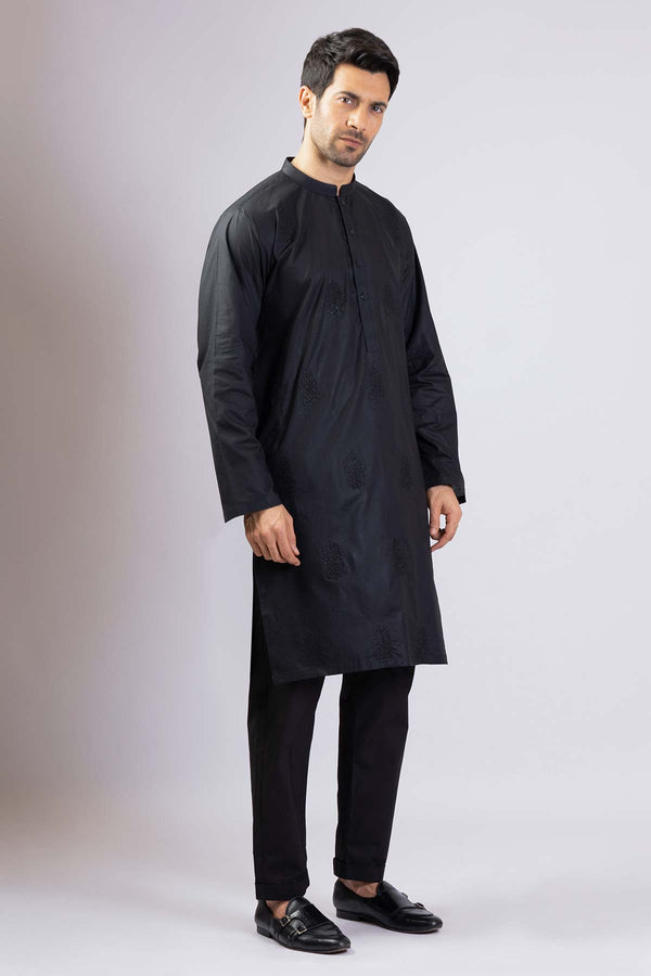 Man Trouser – Alkaram Studio