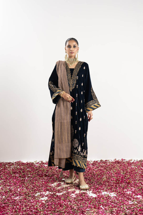 Alkaram Unstitched Capsule sales 2023 | Exclusive Sale Now – Alkaram Studio